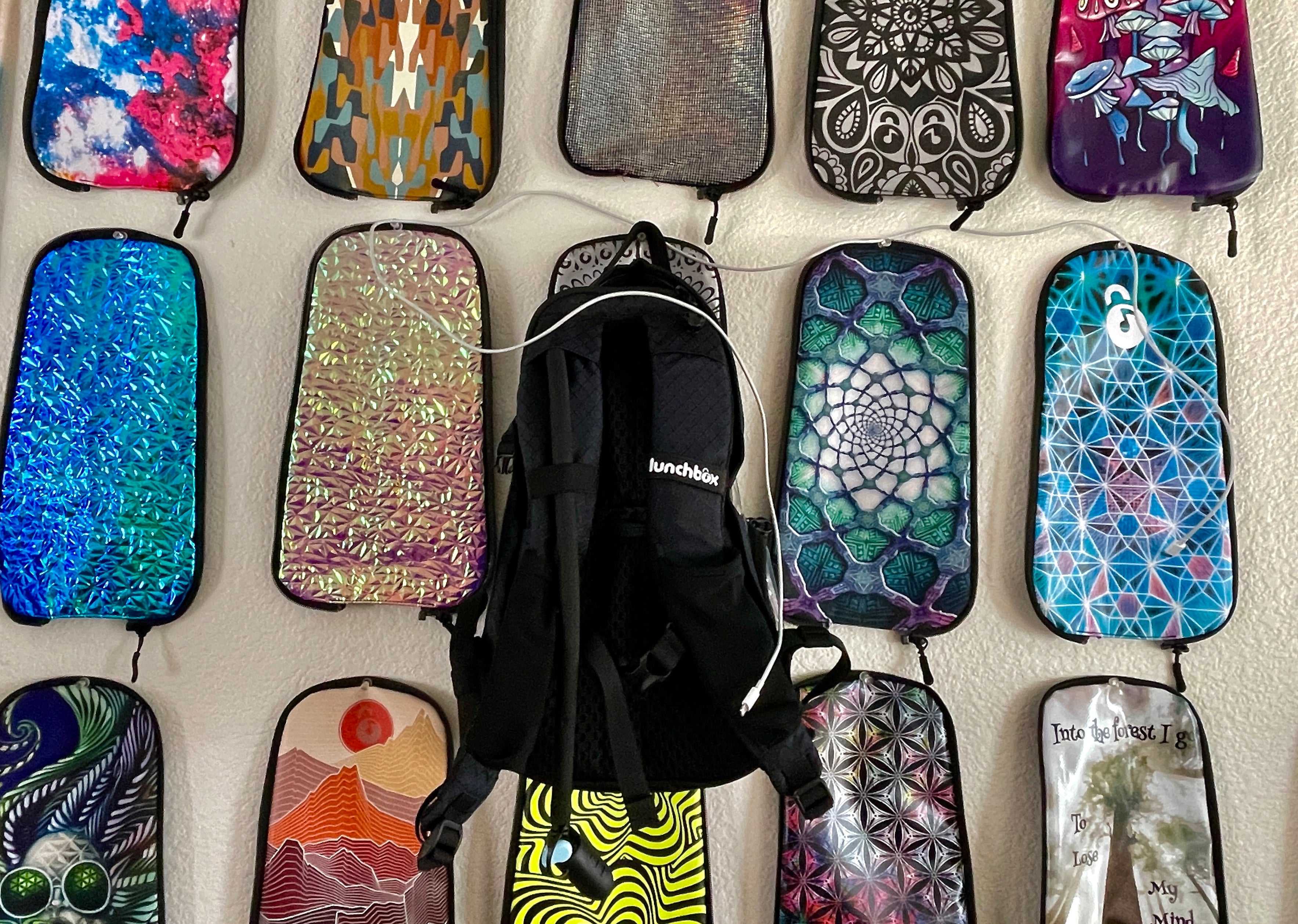 How to Thread Your Charging Cable – Lunchbox Packs